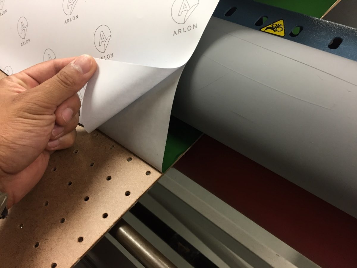 How to Mount Graphics on Large Substrates - Arlon HUB - Arlon HUB